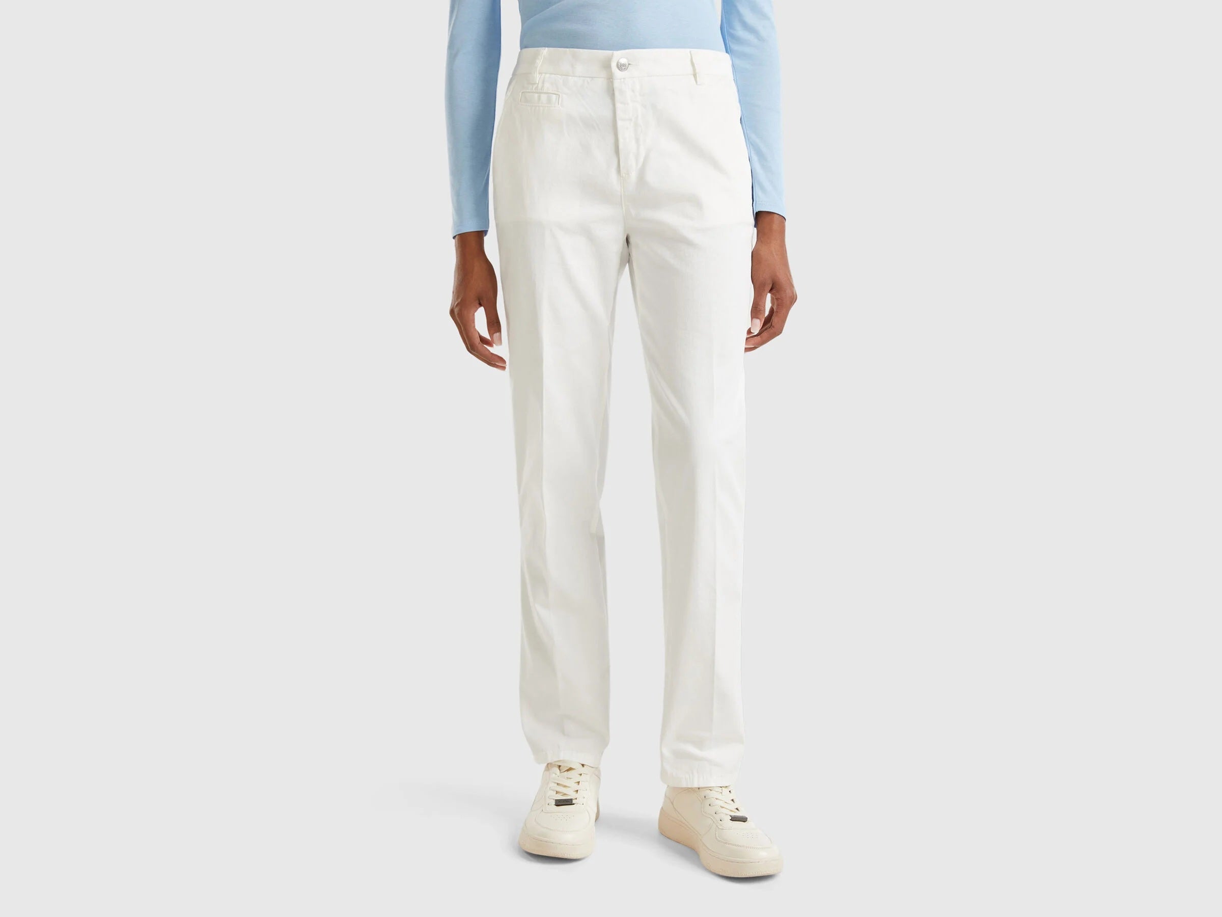 Basic Chinos - Cream