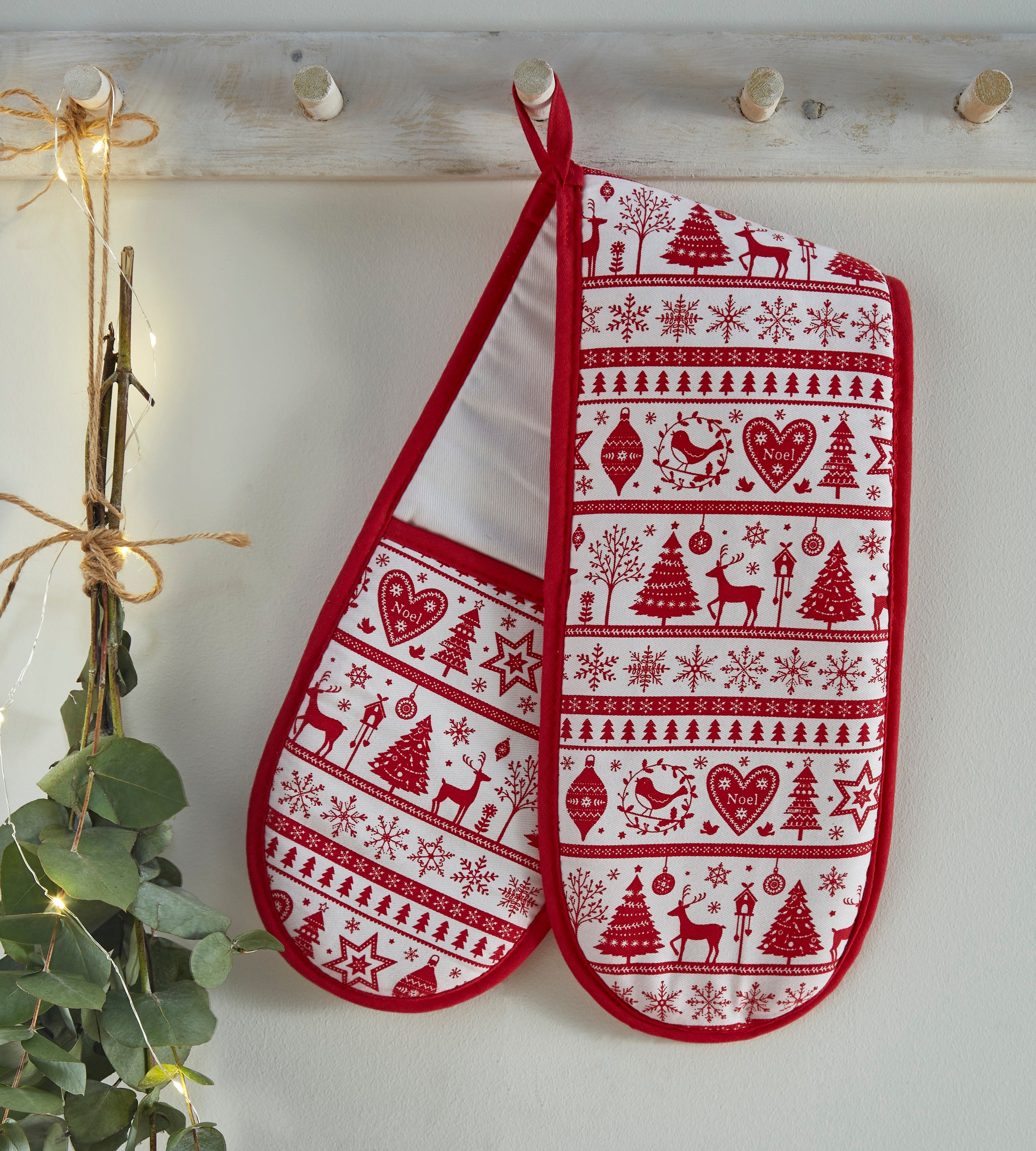 Yuletide Double Oven Glove Red